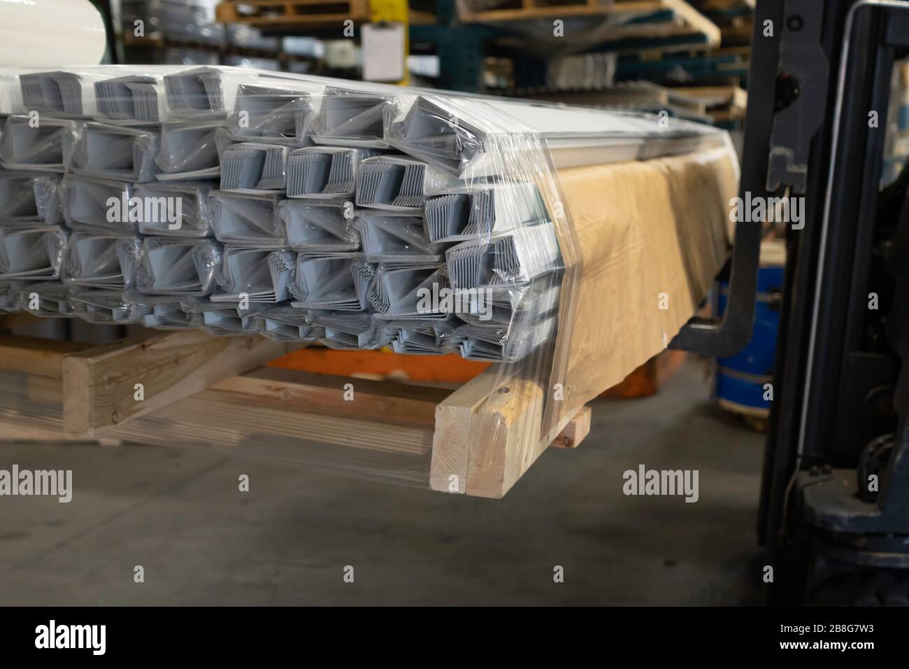 Pallet Wrap High Resolution Stock Photography and Images - Alamy