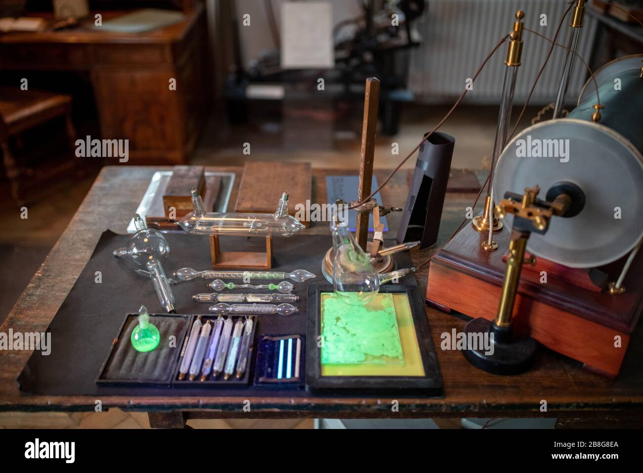 05 March 2020, Bavaria, Würzburg: The discovery laboratory with the ...