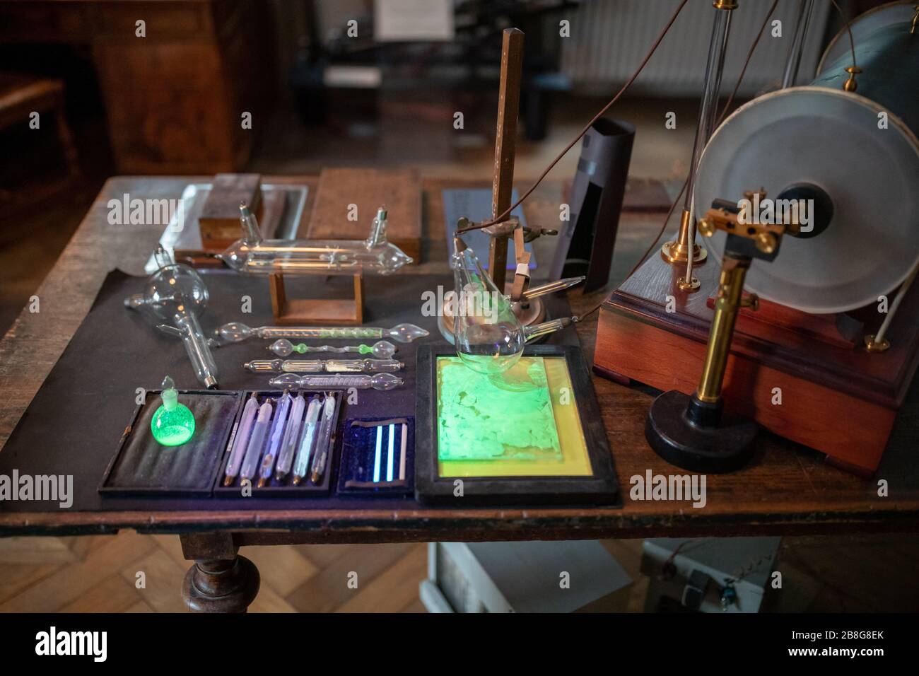 05 March 2020, Bavaria, Würzburg: The discovery laboratory with the ...
