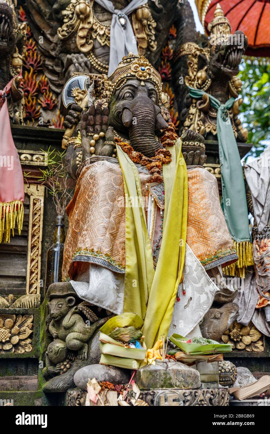 Stone sculpture hindu god hi-res stock photography and images - Alamy