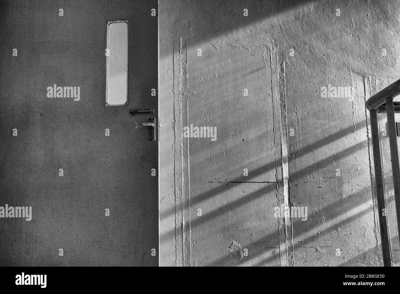 Sunlight access Black and White Stock Photos & Images - Alamy