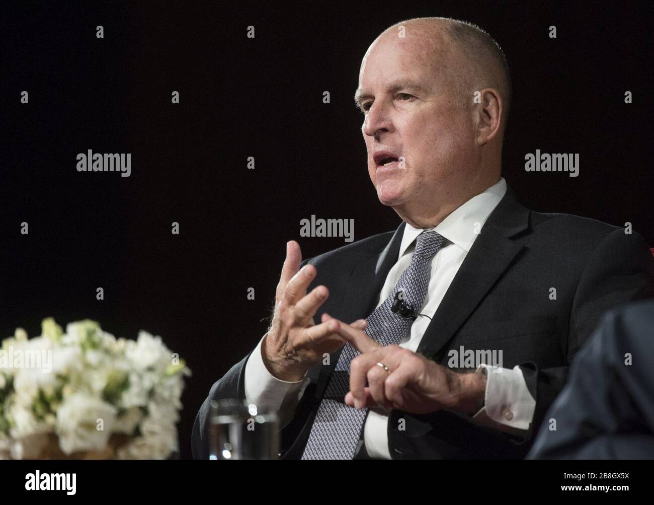 Jerry brown governor hi-res stock photography and images - Alamy