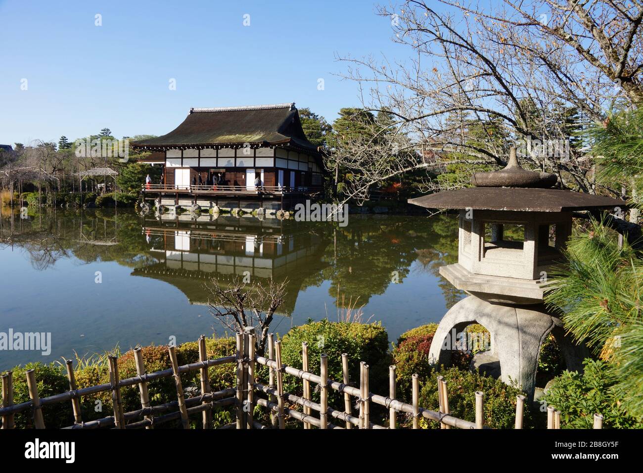 Heian jingu shrine courtyard hi-res stock photography and images - Alamy