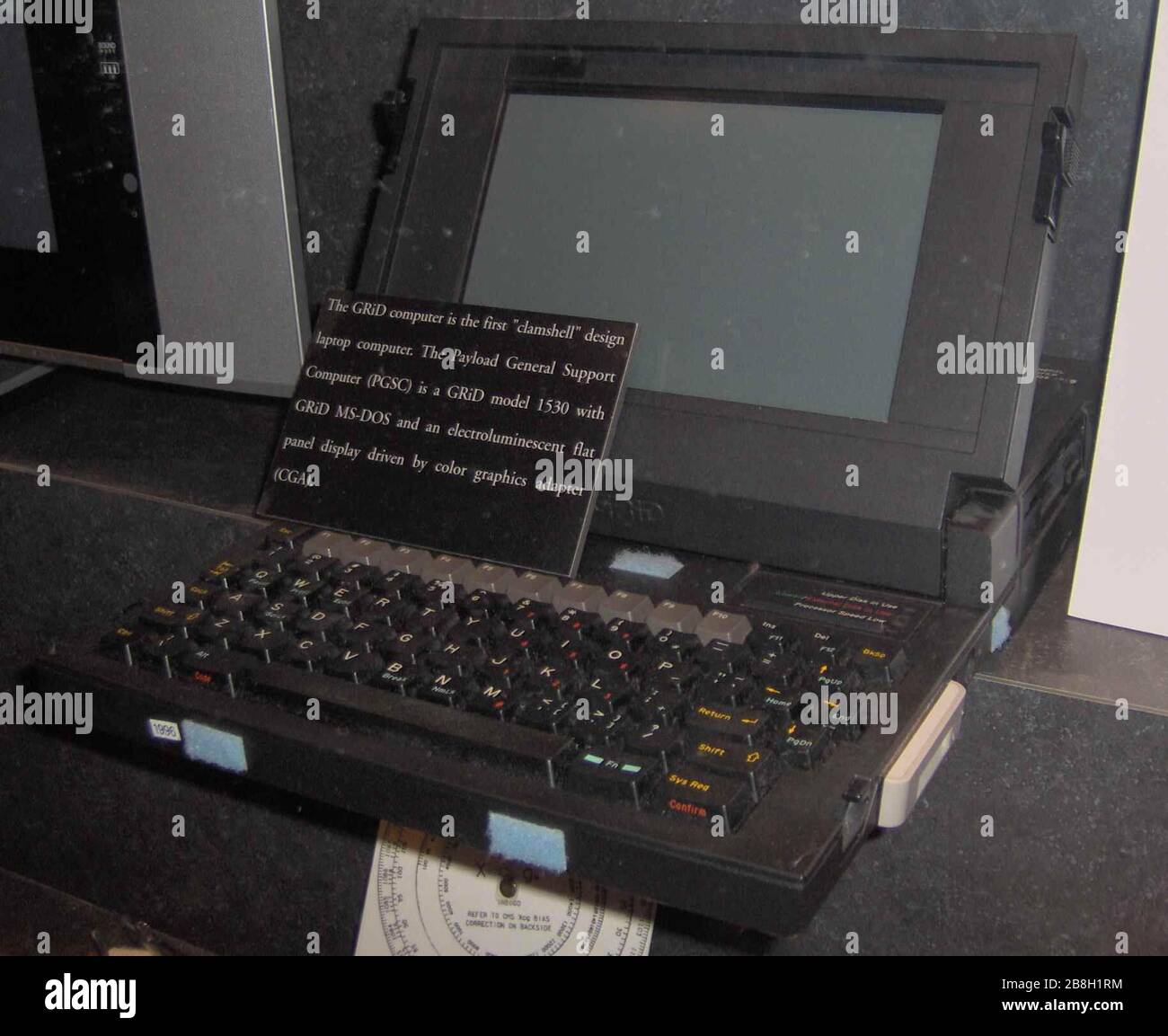 Grid compass laptop hi-res stock photography and images - Alamy