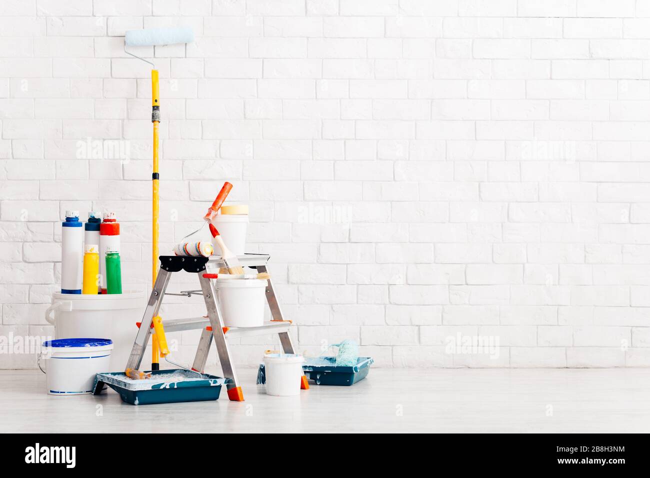 Interior repair hi-res stock photography and images - Alamy