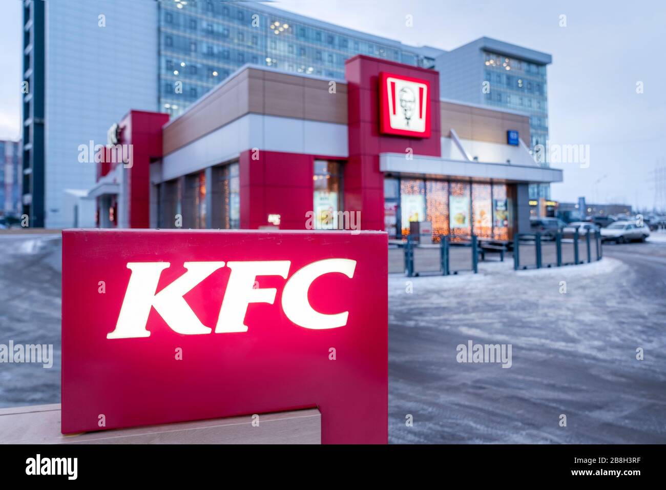 Kfc bucket hi-res stock photography and images - Alamy