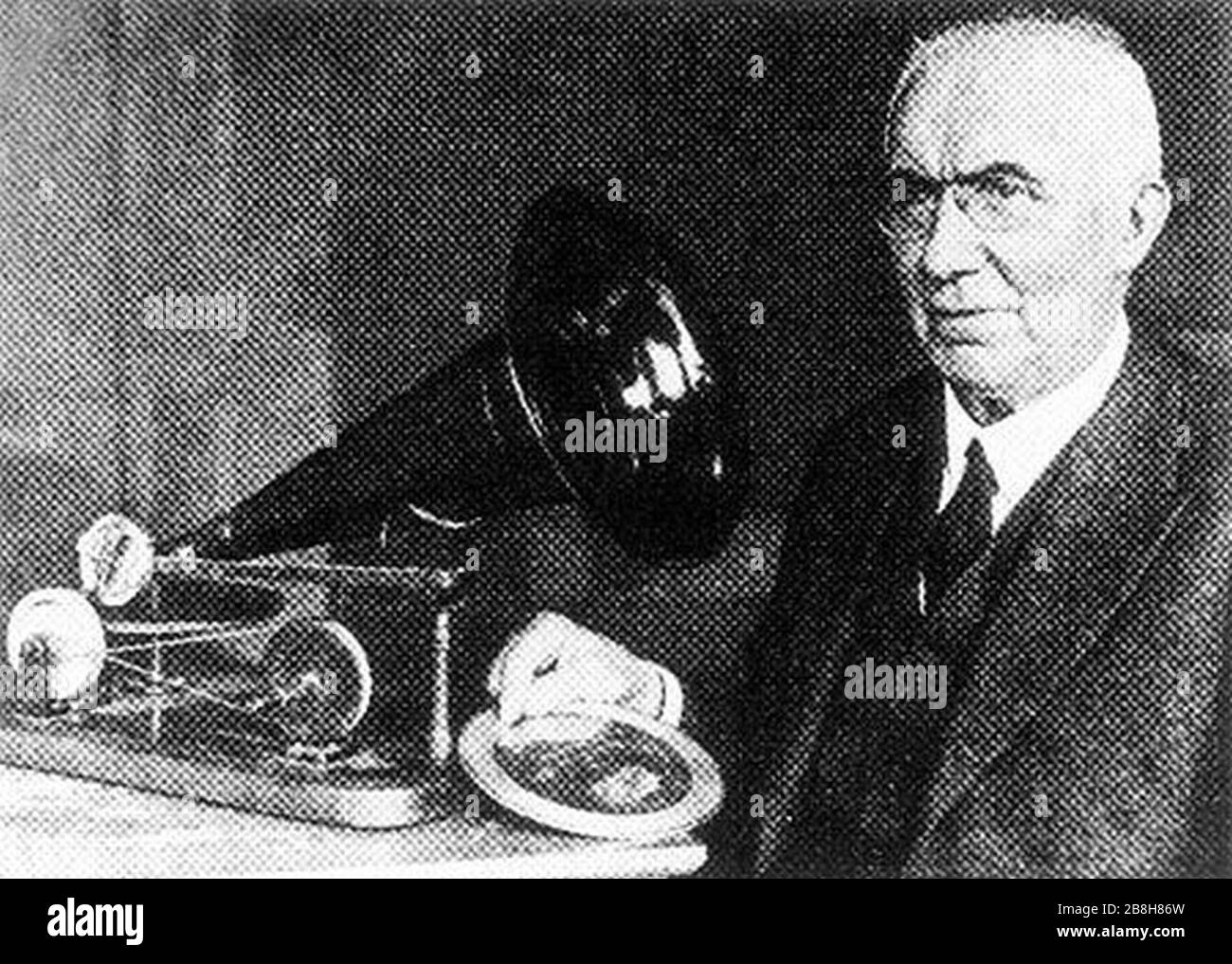 Classical gramophone Black and White Stock Photos & Images - Alamy
