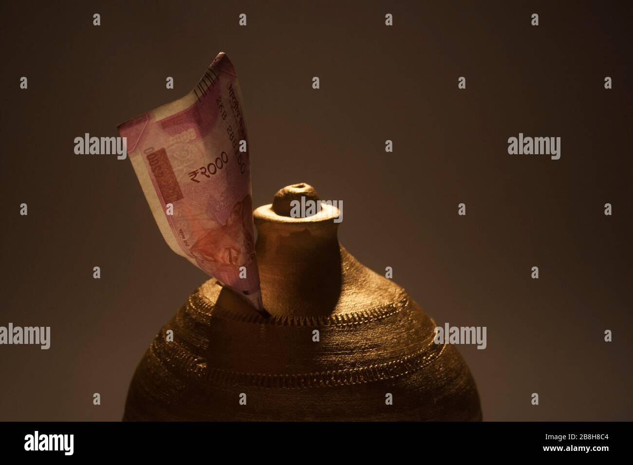 2000 rupees hi-res stock photography and images - Alamy