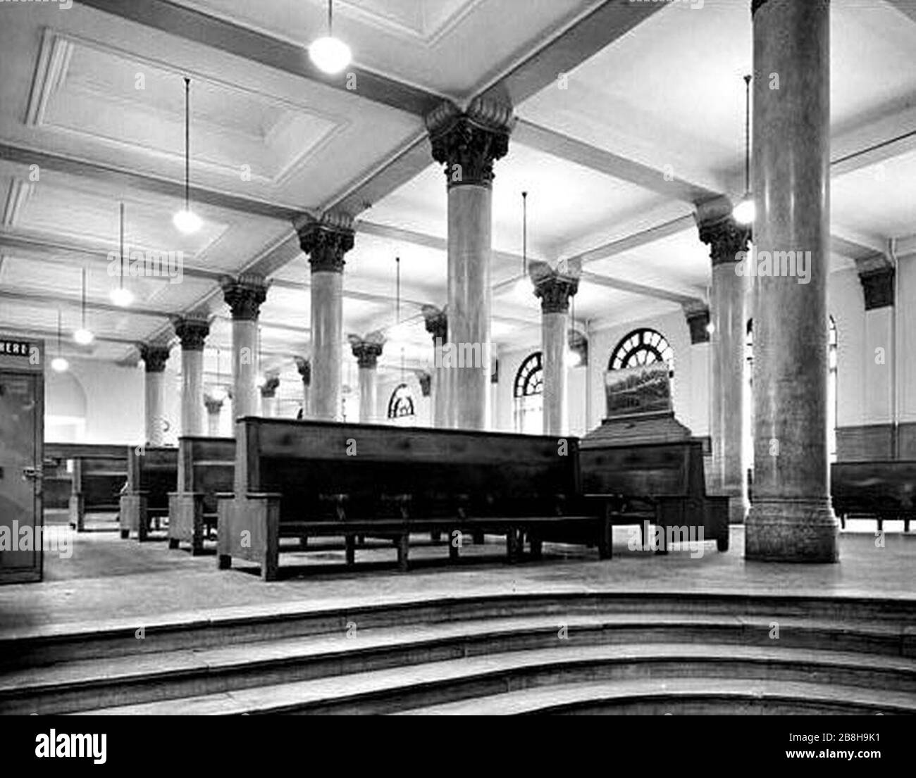 Grand Central Station Chicago Waiting Room Stock Photo - Alamy