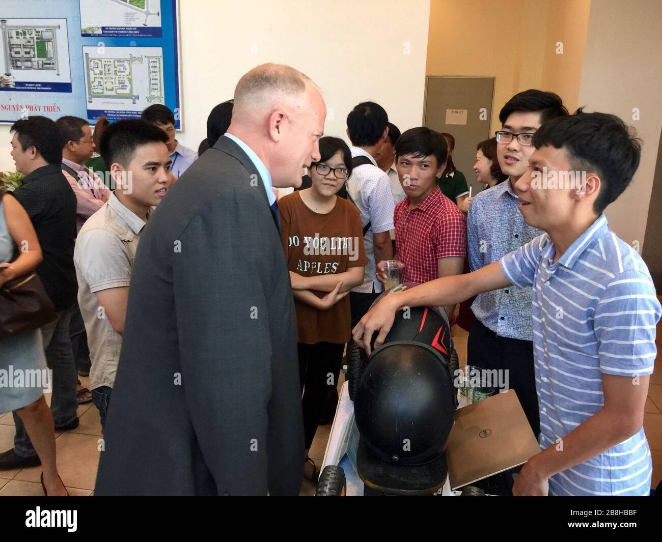 Maker innovation space hi-res stock photography and images - Alamy