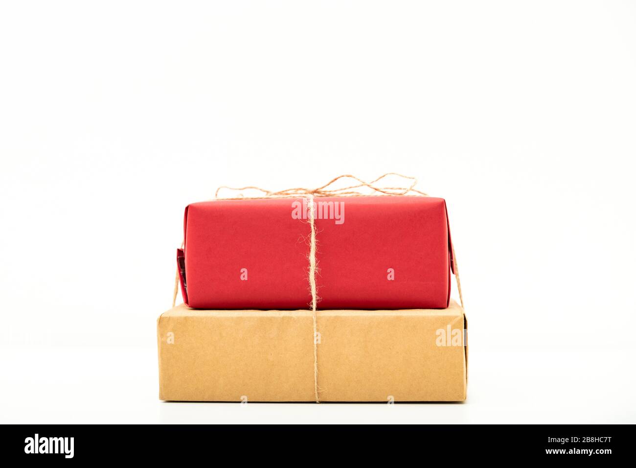 Chinese red traditional gift box Stock Photo - Alamy