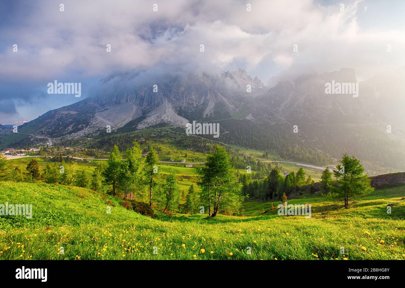 Background big mountain hi-res stock photography and images - Alamy