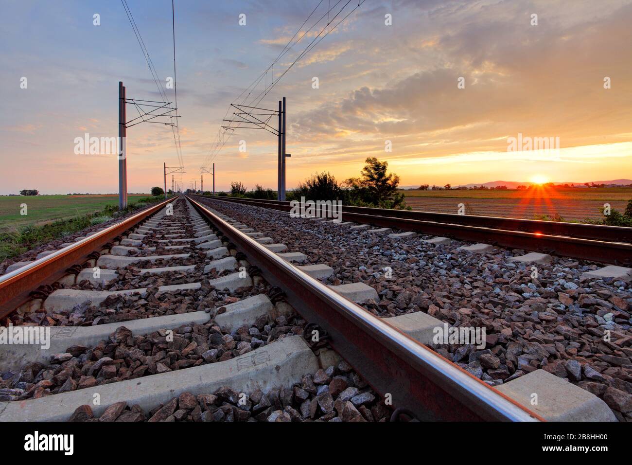 Rail sunset track hi-res stock photography and images - Alamy