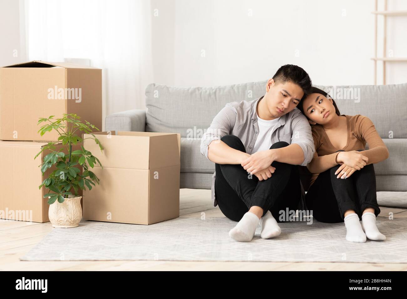 Woman sad man real people hi-res stock photography and images - Alamy