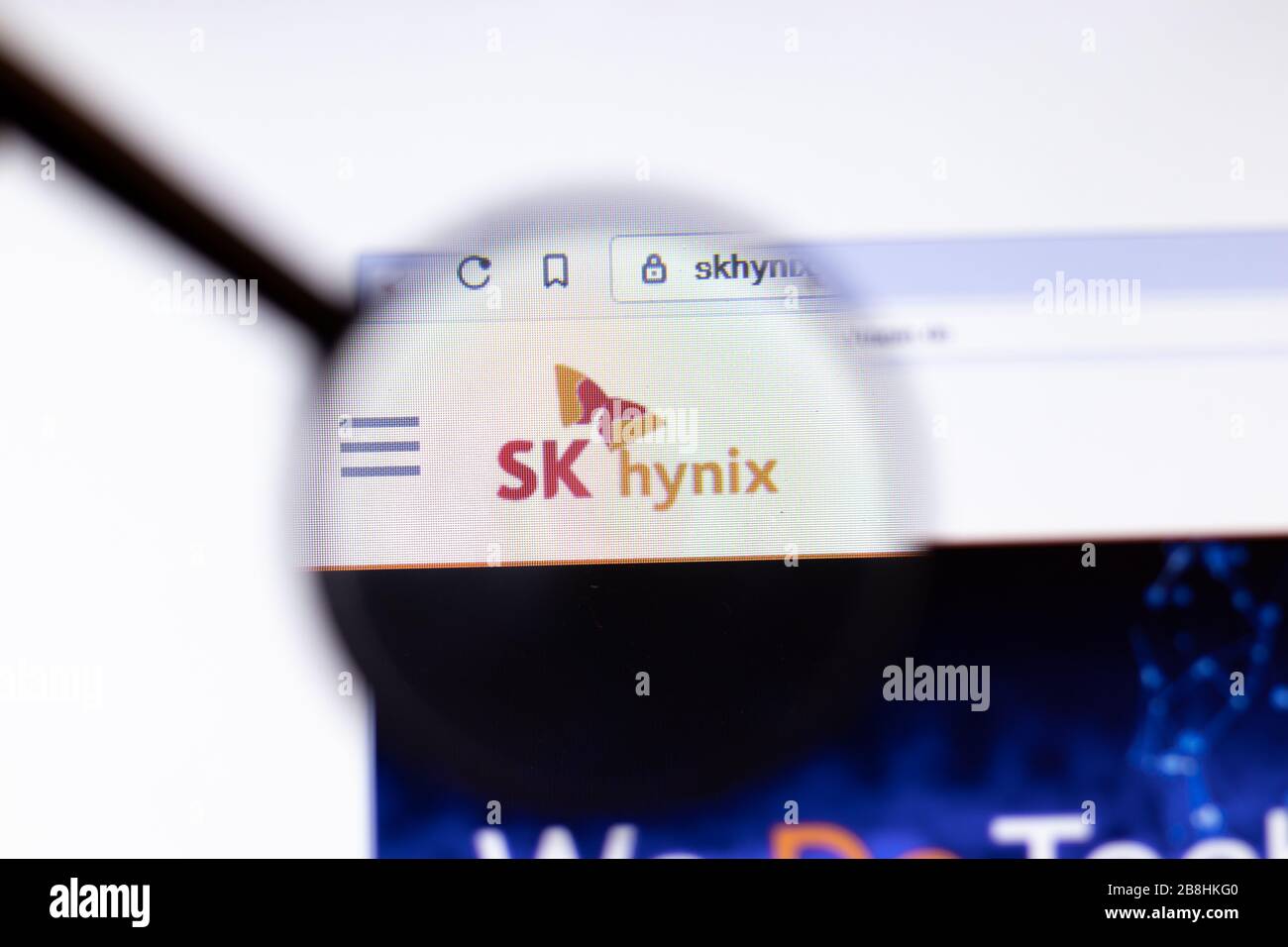 Los Angeles, California, USA - 20 March 2020: SK Hynix company logo on website page close-up on ...