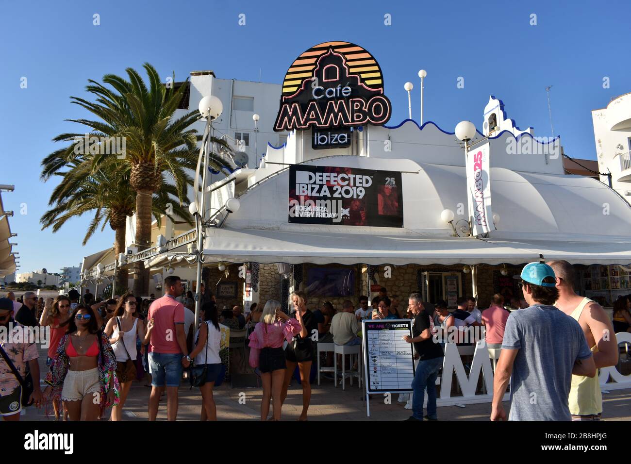 Cafe mambo hi-res stock photography and images - Alamy