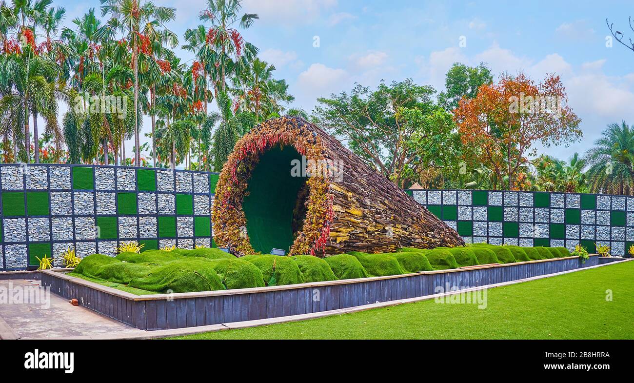 Cone shape building hi-res stock photography and images - Alamy