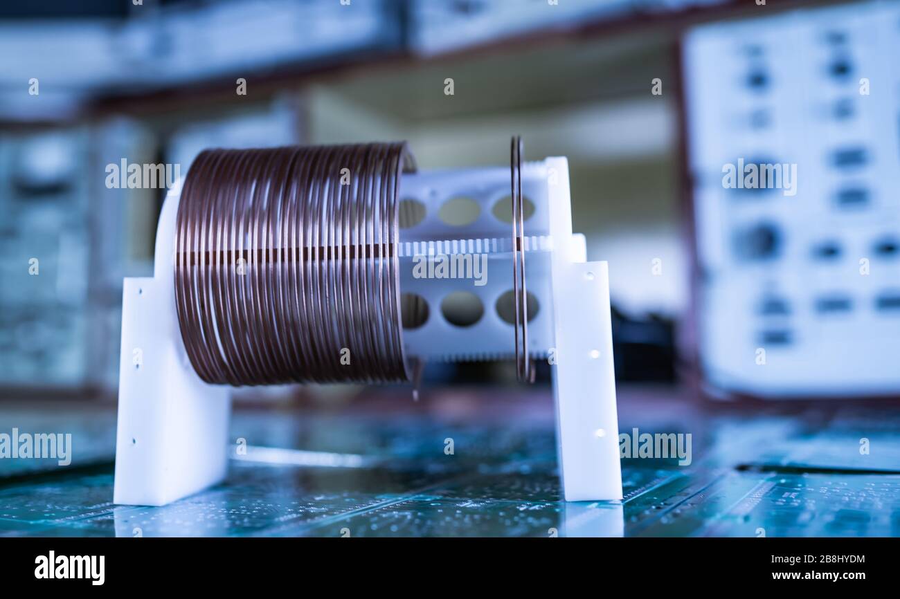 Stand of copper wire hi-res stock photography and images - Alamy