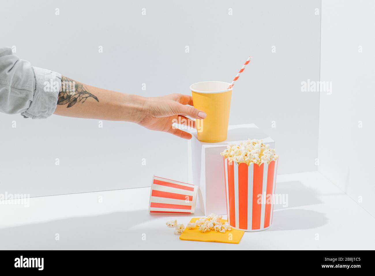 Empty popcorn bucket hi-res stock photography and images - Alamy