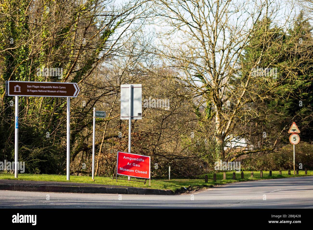A Museum Closed sign outside St Fagans National Museum of History in ...