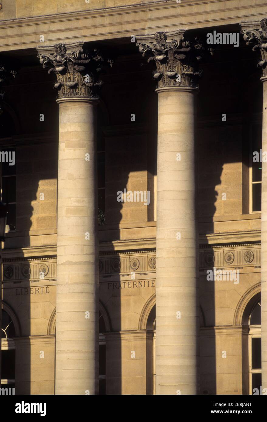 Colonnes de pierre hi-res stock photography and images - Alamy