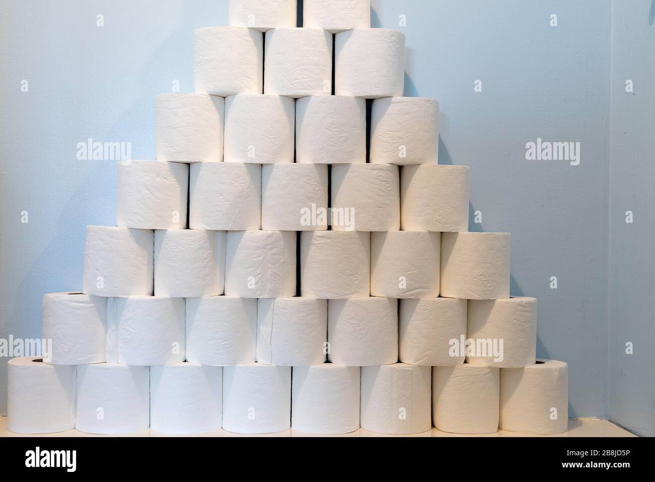 Toilet paper pile hi-res stock photography and images - Alamy