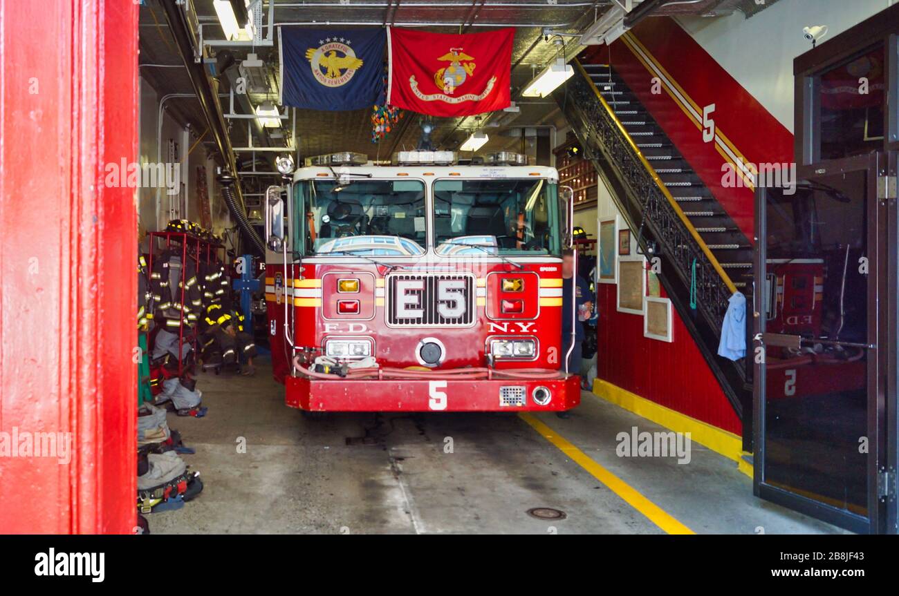 Fire department car hi-res stock photography and images - Alamy