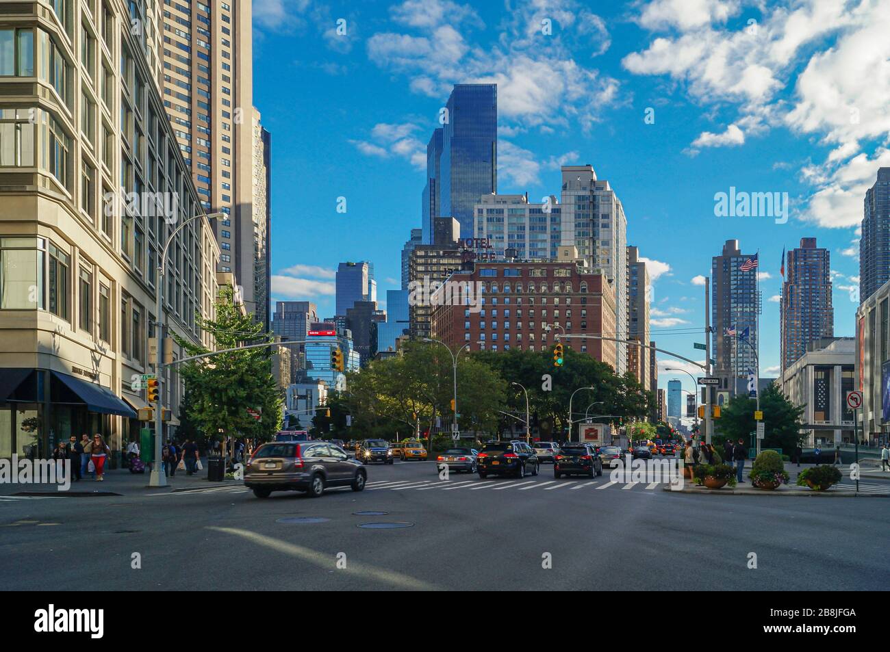 Street view of New York, US, from low perspective with skycrapers and ...