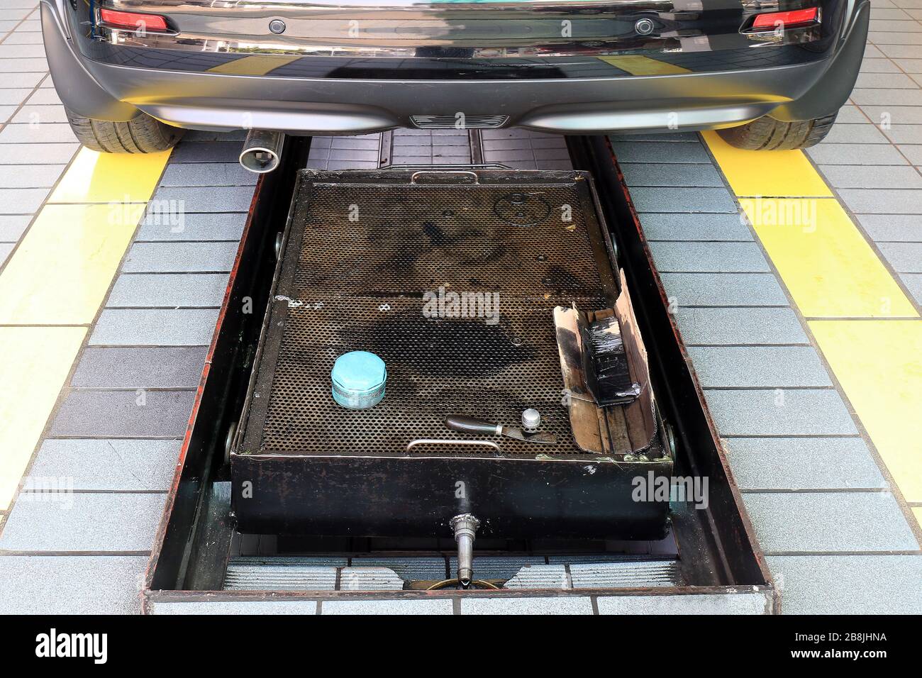 Inspection Pit High Resolution Stock Photography and Images - Alamy