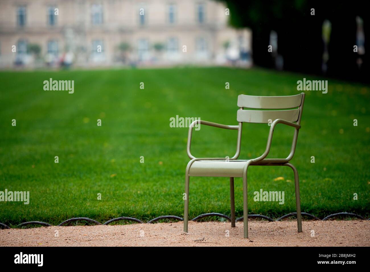 Paris park chair hi-res stock photography and images - Alamy