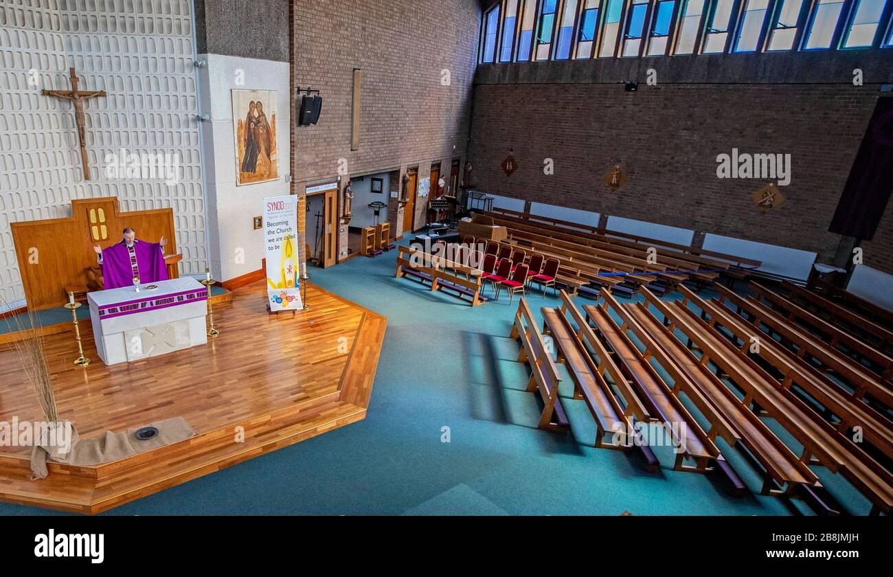 Empty churches hi-res stock photography and images - Alamy