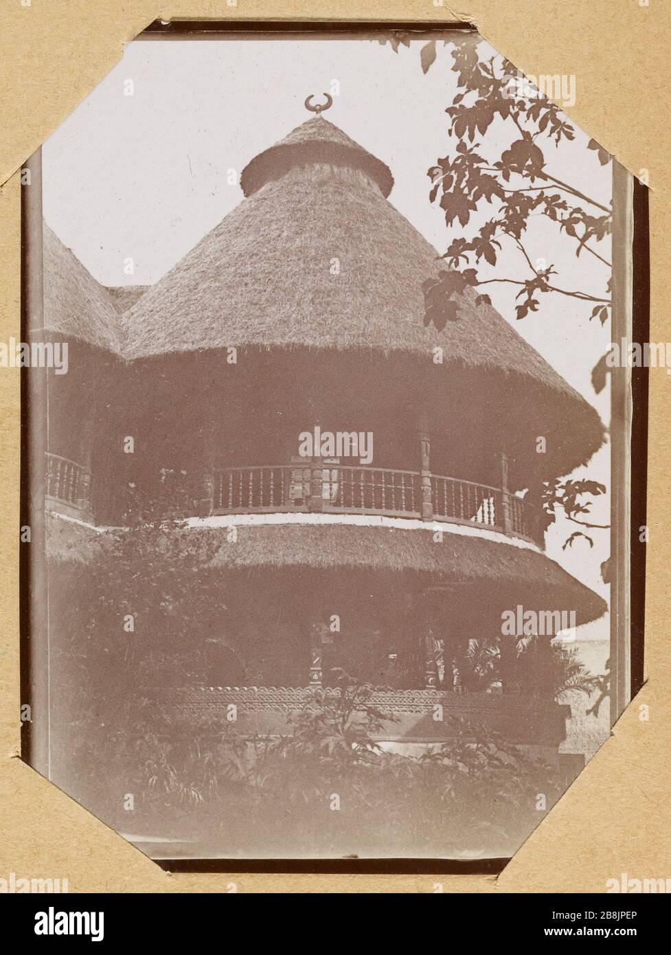 Album of the French Guinea 1900 World Exhibition Anonyme. Album de l ...