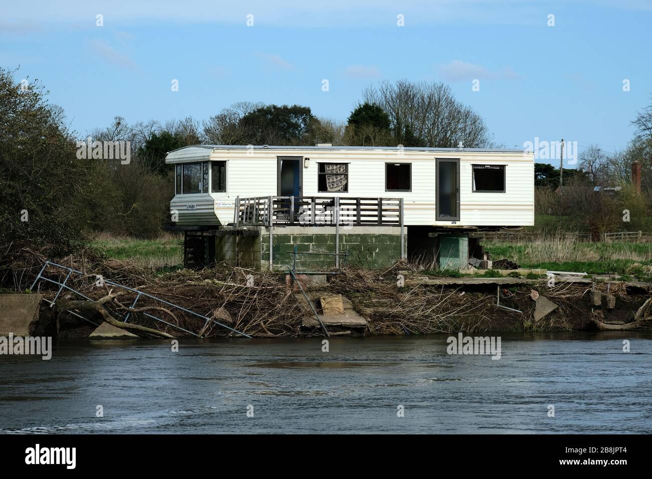 Riverside trailer park hi-res stock photography and images - Alamy