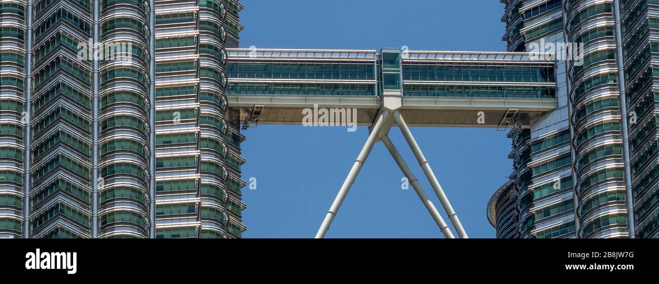 Sky bridge connecting the Petronas Twin Towers Kuala Lumpur Malaysia ...