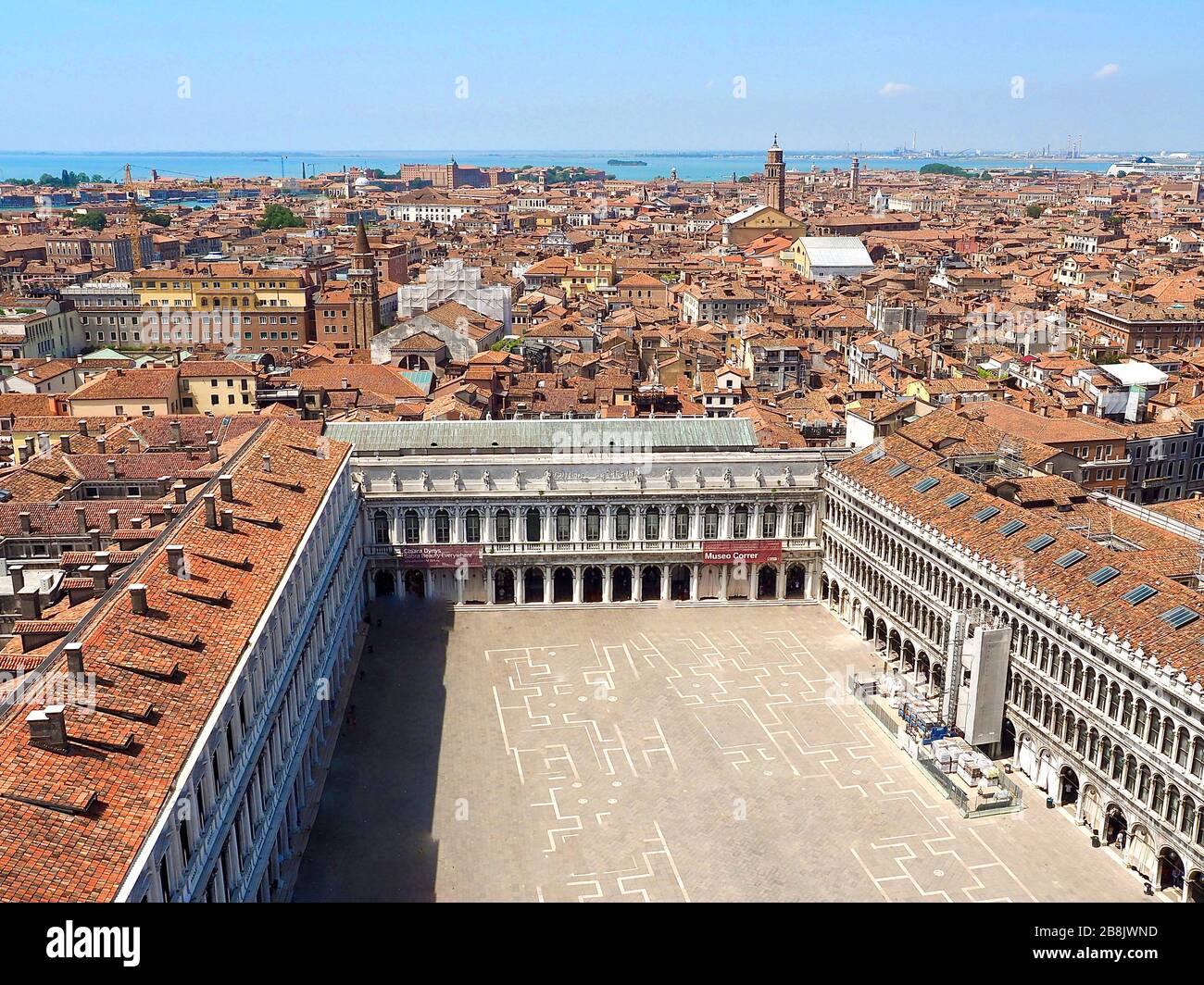 Marco corona hi-res stock photography and images - Alamy