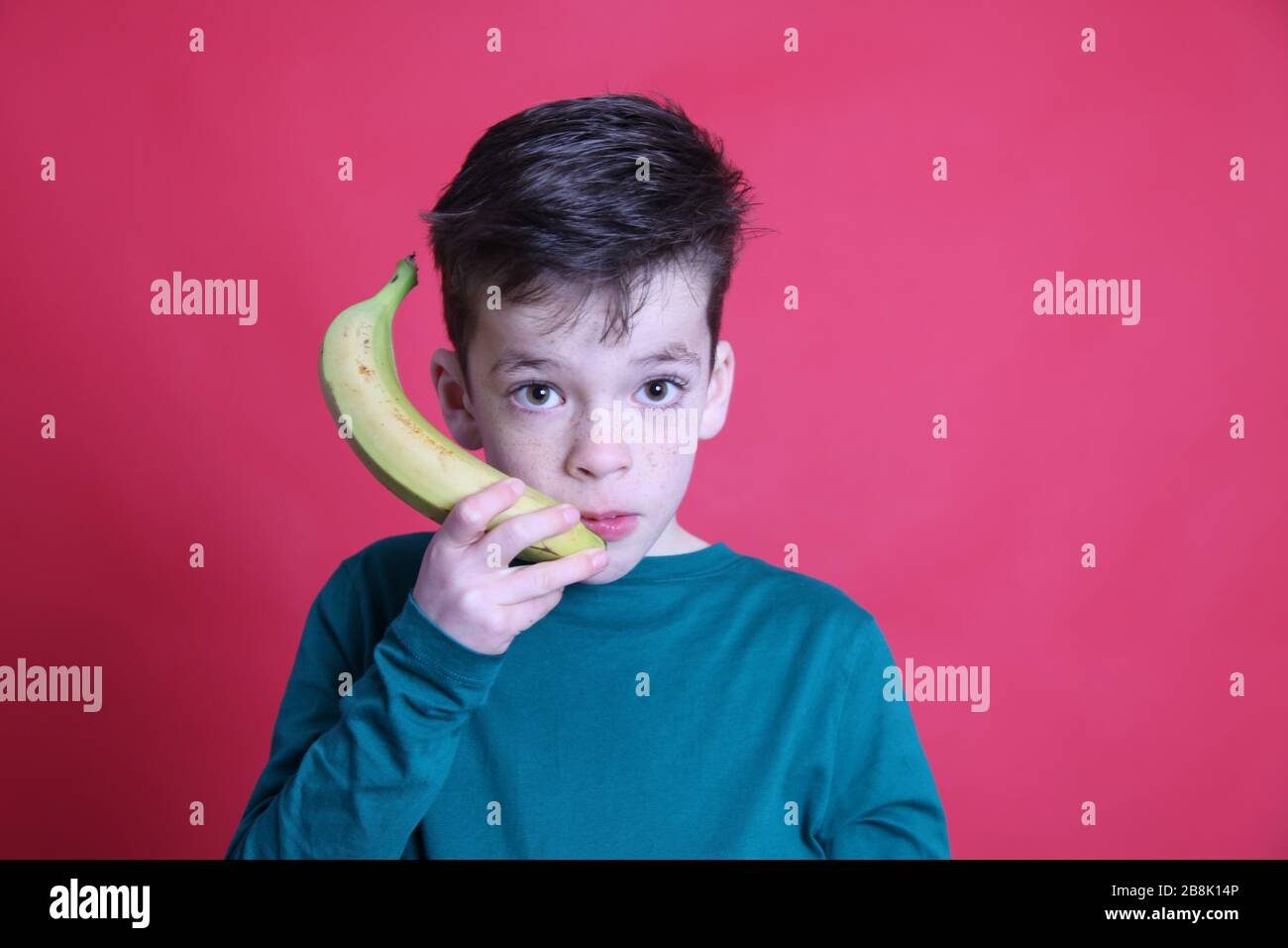 Using banana as a phone hi-res stock photography and images - Alamy