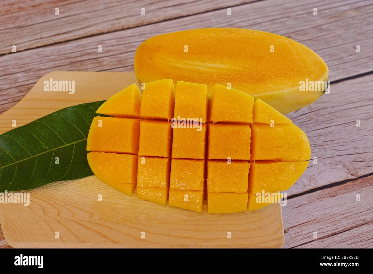 Mango fruits hi-res stock photography and images - Alamy