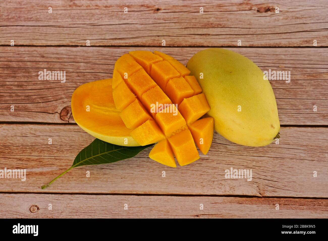 Mango fruits hi-res stock photography and images - Alamy