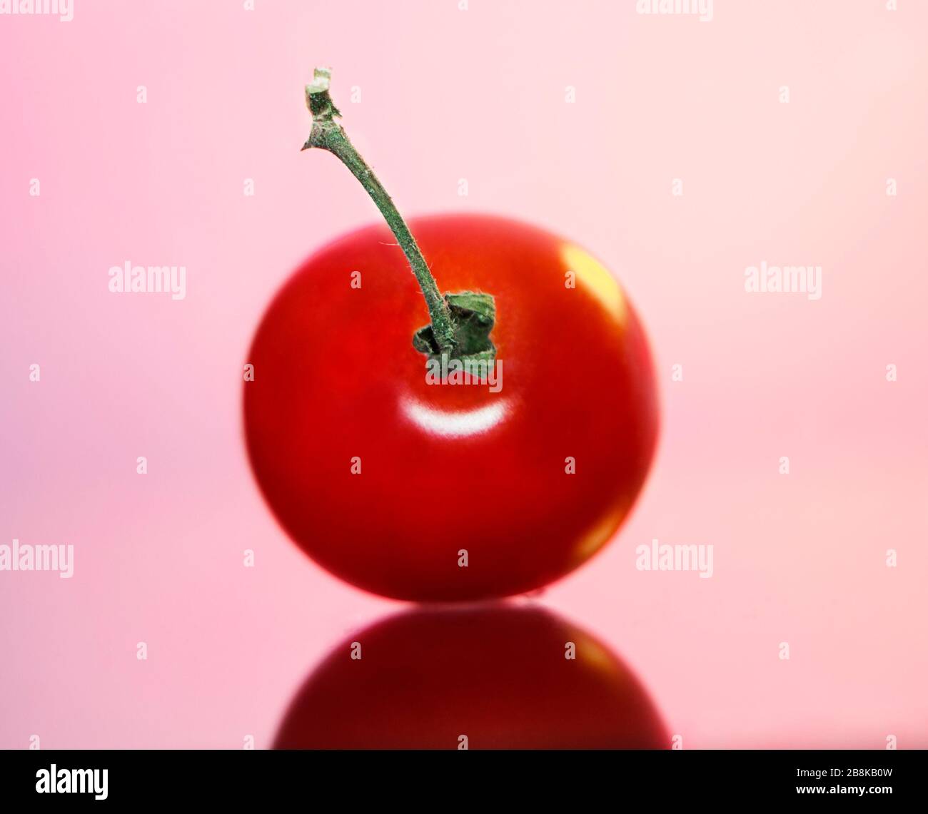 Tomato chef raw hi-res stock photography and images - Alamy