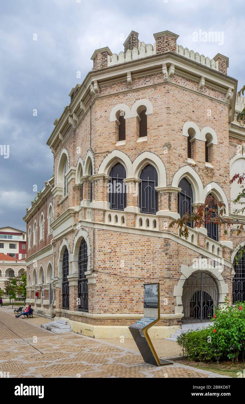 Heritage spiral staircase tourism hi-res stock photography and images ...