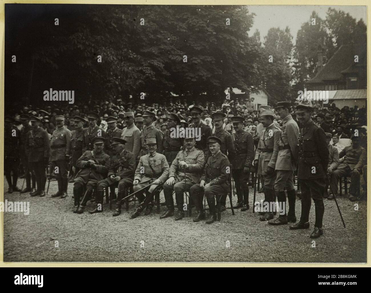Saint cloud racecourse hi-res stock photography and images - Alamy