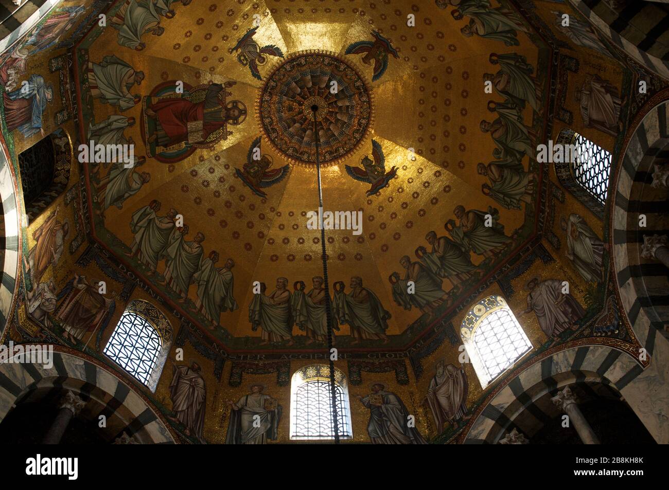 Aachen cathedral interior hi-res stock photography and images - Alamy