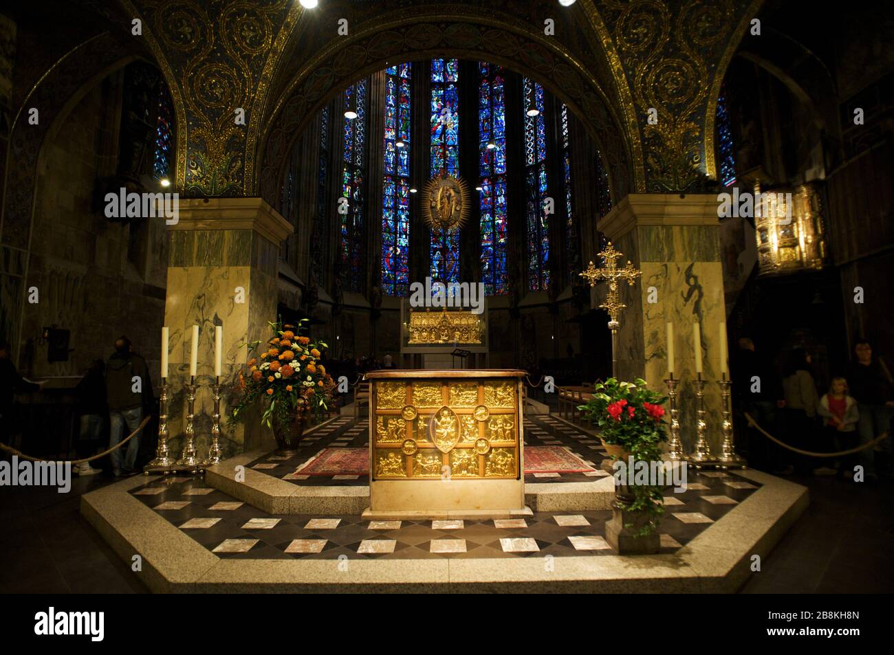 Aachen cathedral interior hi-res stock photography and images - Alamy
