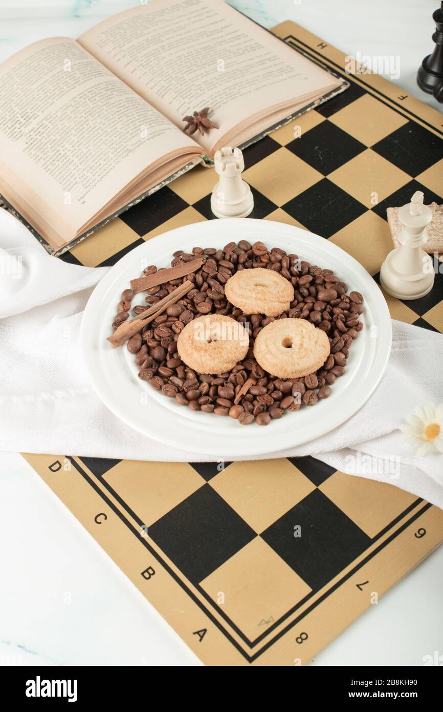 Chess biscuit hi-res stock photography and images - Alamy