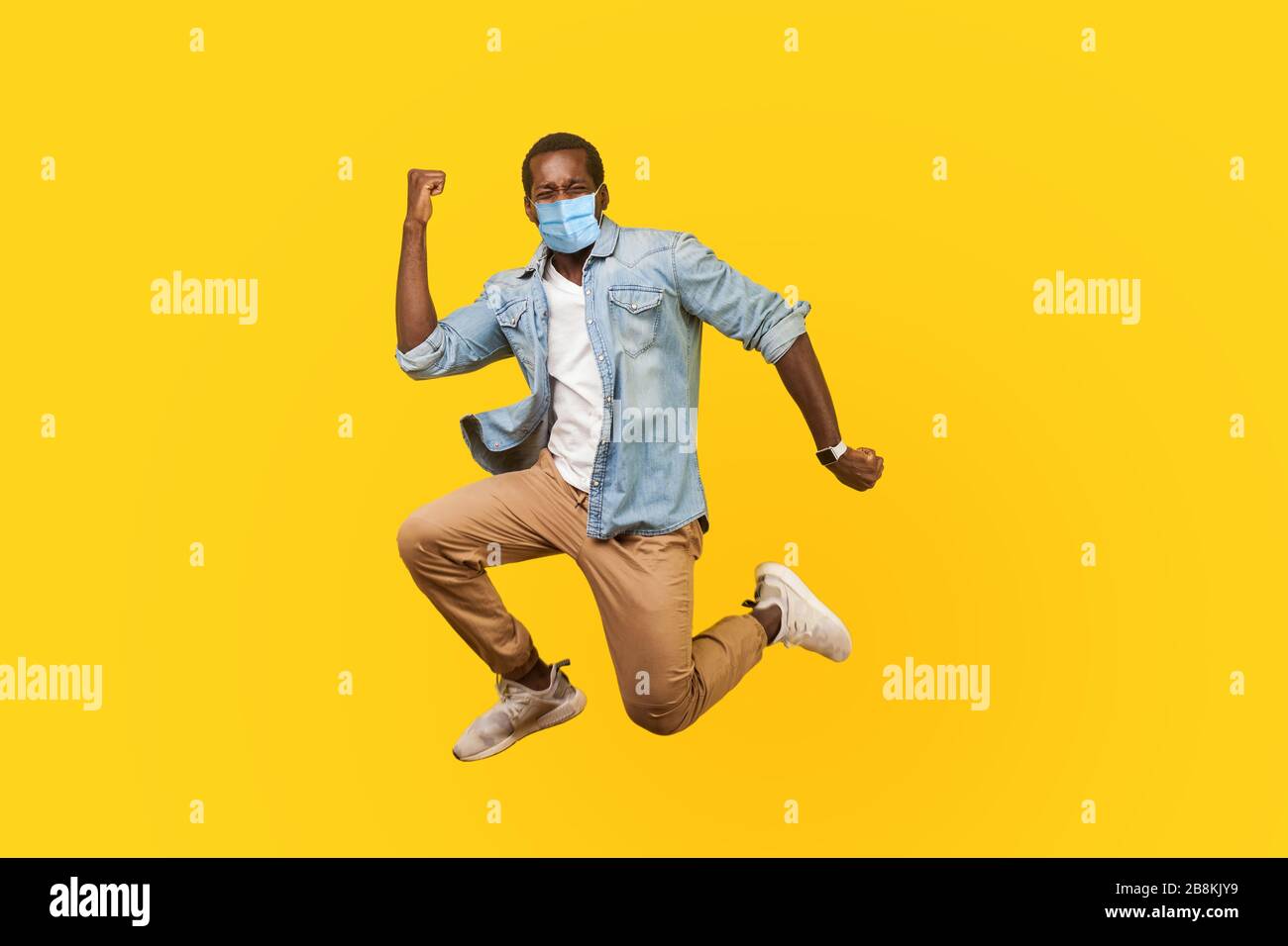 Ecstatic man hi-res stock photography and images - Alamy