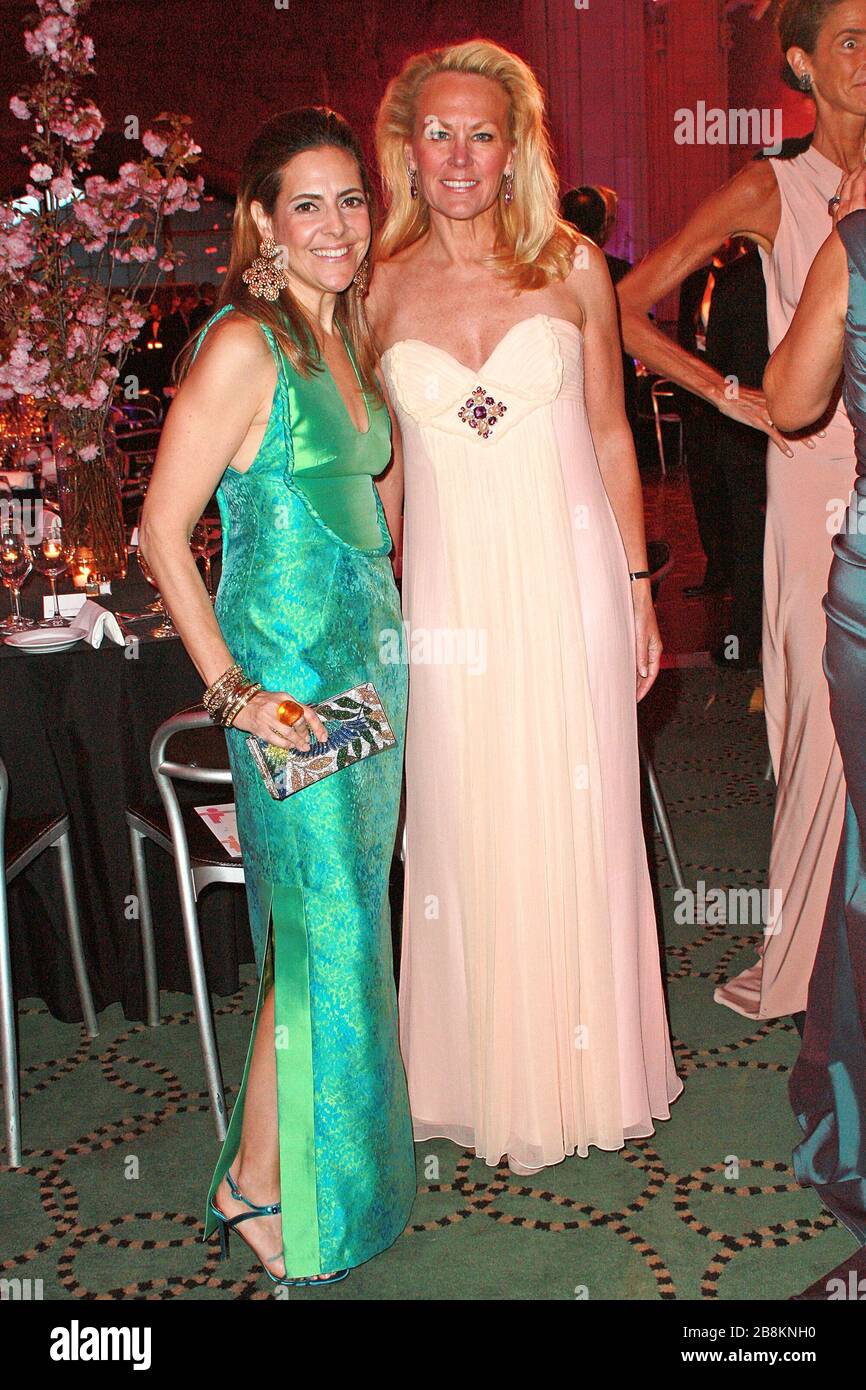 New York, NY, USA. 13 April, 2010. Alexandra Lebenthal, Muffie Potter ...