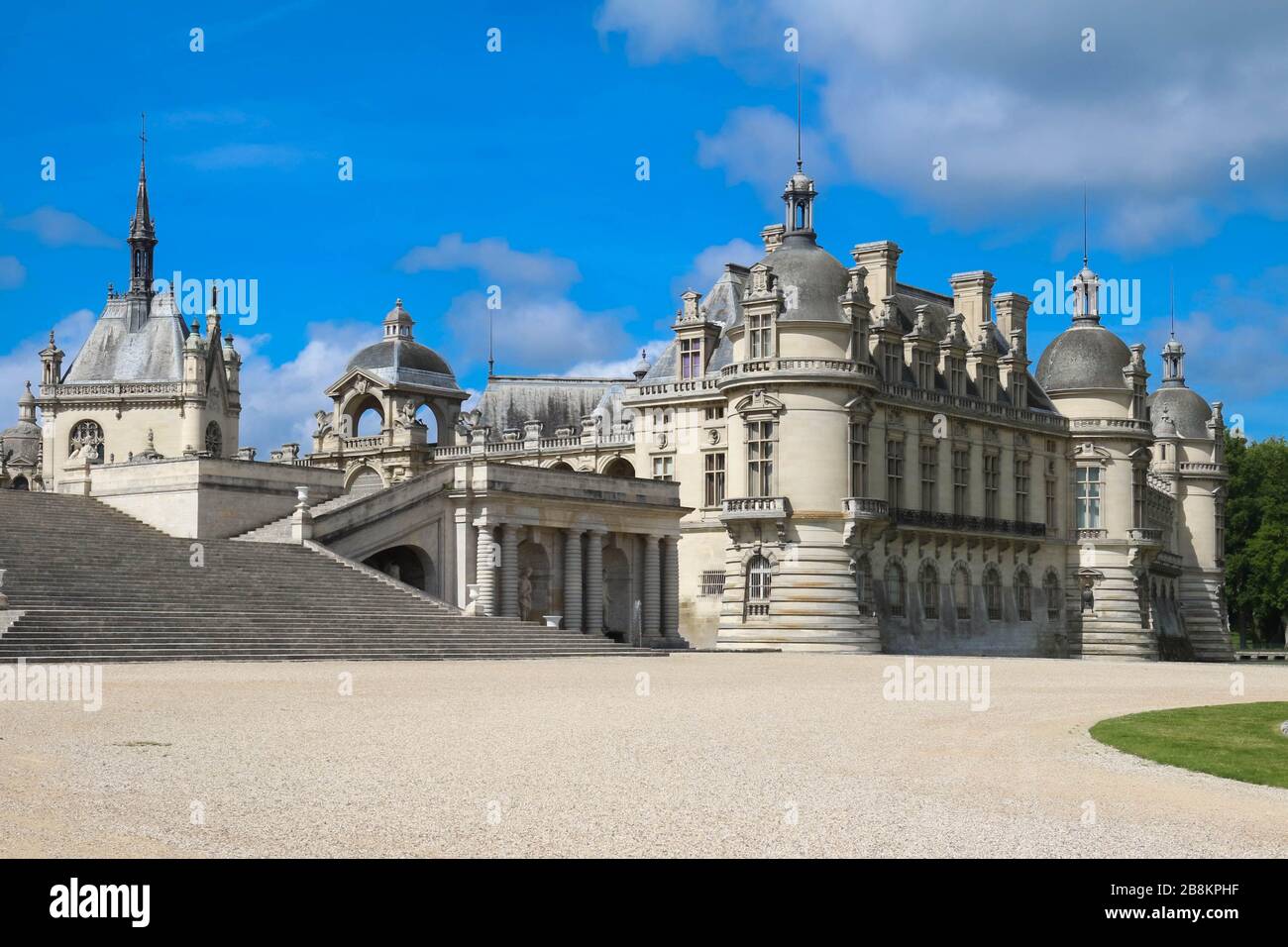 Chantilly a renaissance house hi-res stock photography and images - Alamy