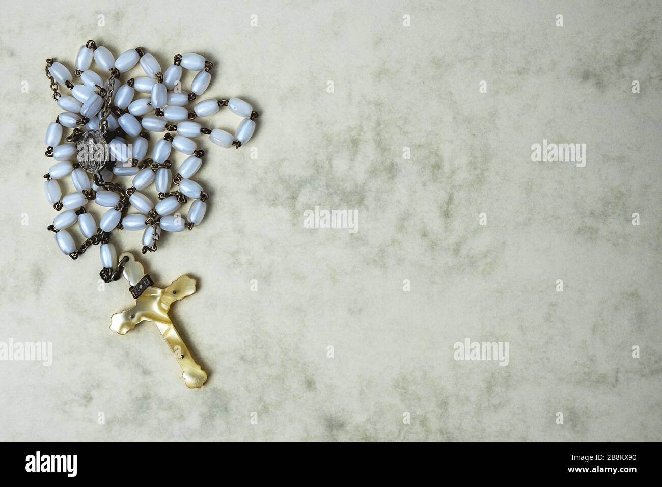 Old holy bible rosary beads hi-res stock photography and images - Alamy