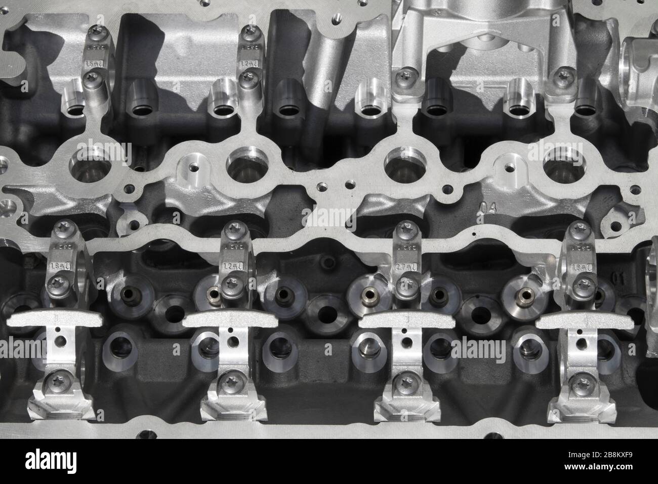 Cylinder head hi-res stock photography and images - Alamy
