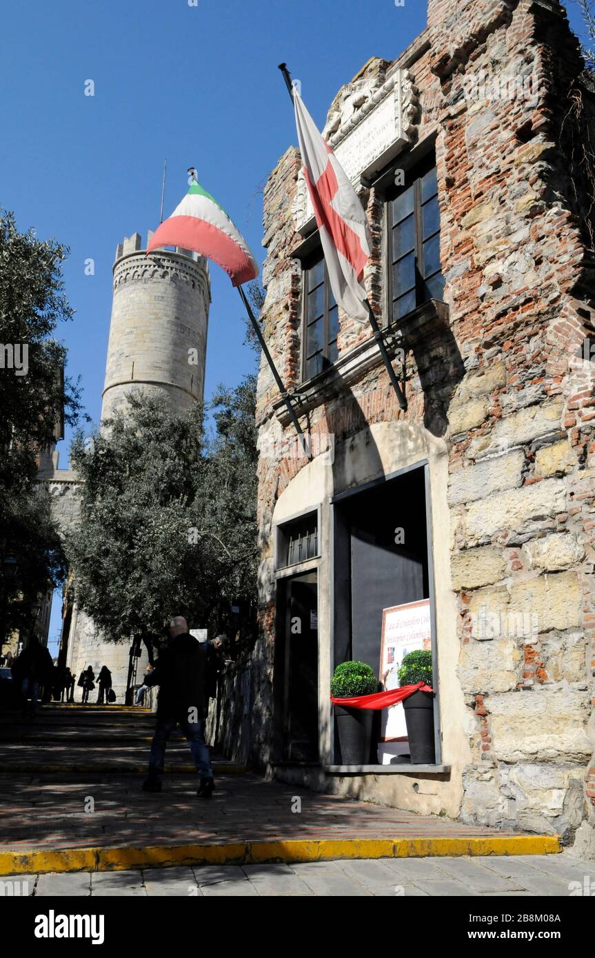 Dante square hi-res stock photography and images - Alamy